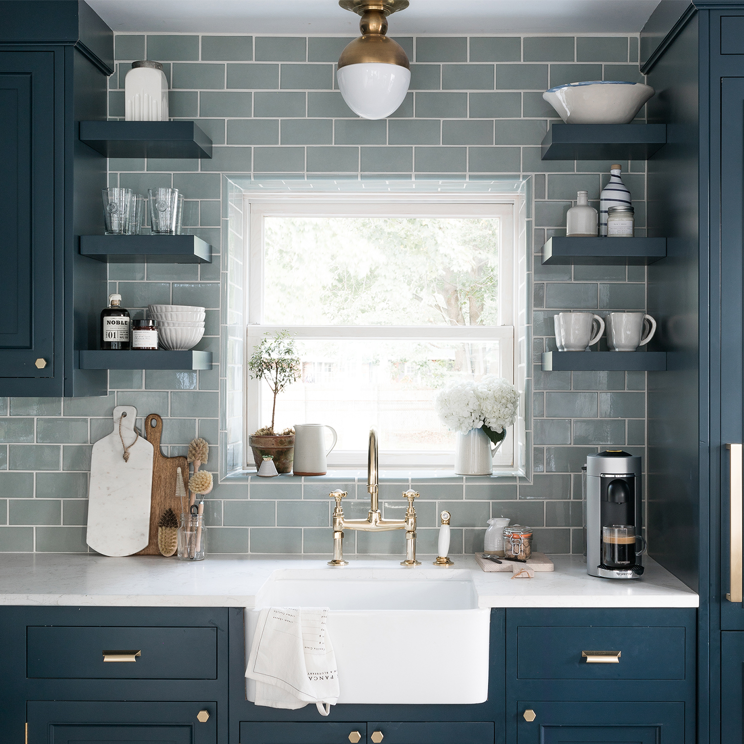 5 Different Ways to Add Interest to Classic Subway Tile - Rambling ...