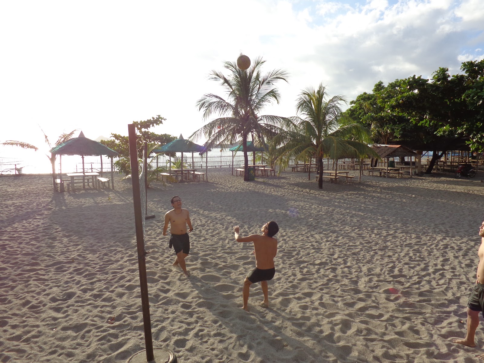 travelogue: Zambales Series Version 1.0: Canoe Beach Resort, Pundakit ...