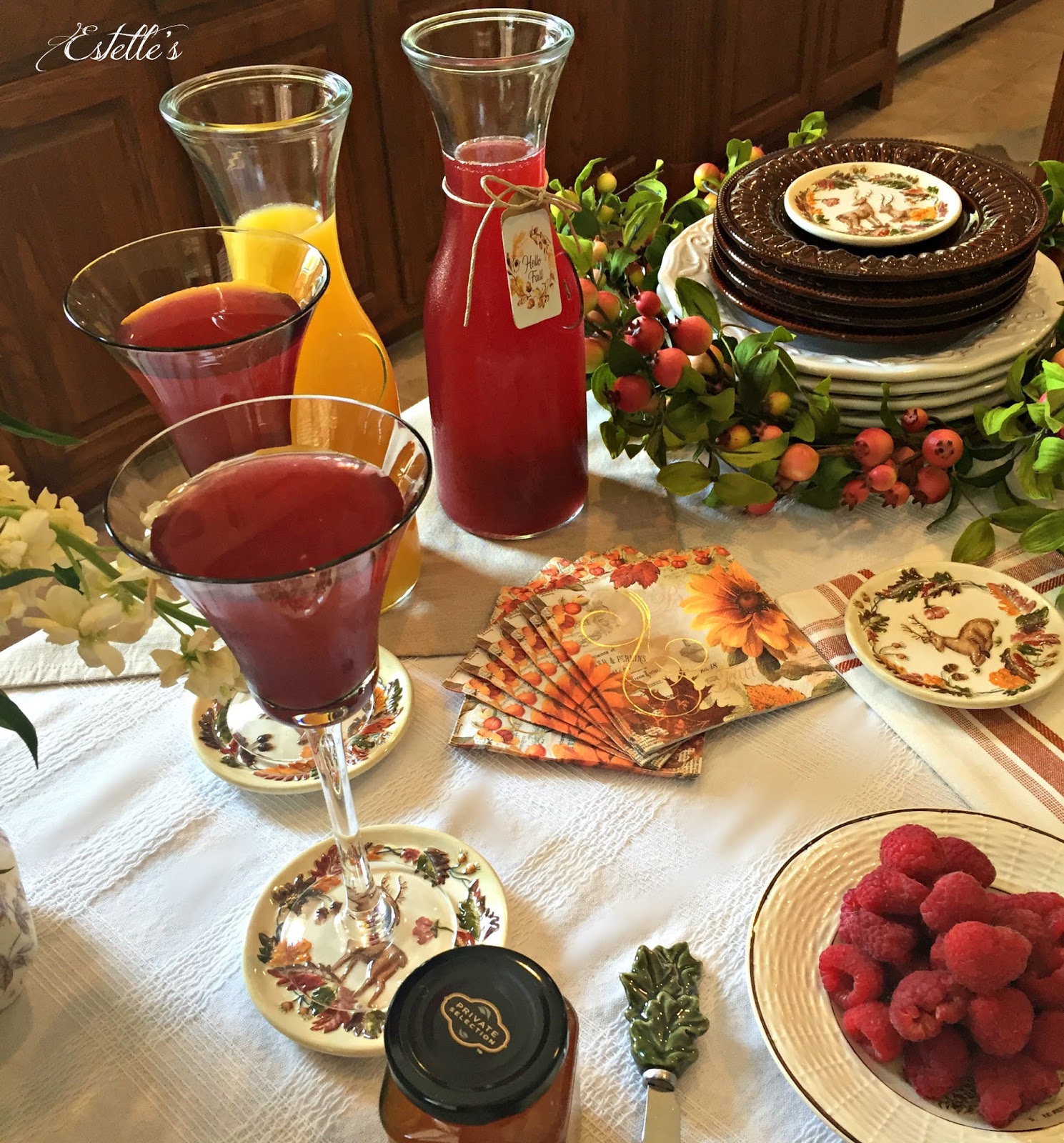 Estelle's: AN AUTUMN BRUNCH....COME GATHER AROUND OUR TABLE