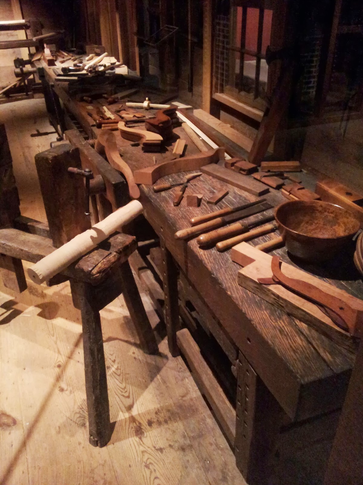 BLACK LAB WOODWORKING: January 2014