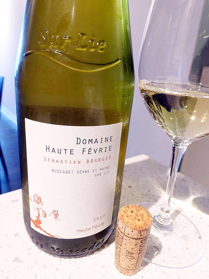 Domaine la Haute Févrie Sur Lie Muscadet Sèvre et Maine 2017 (Loire ...