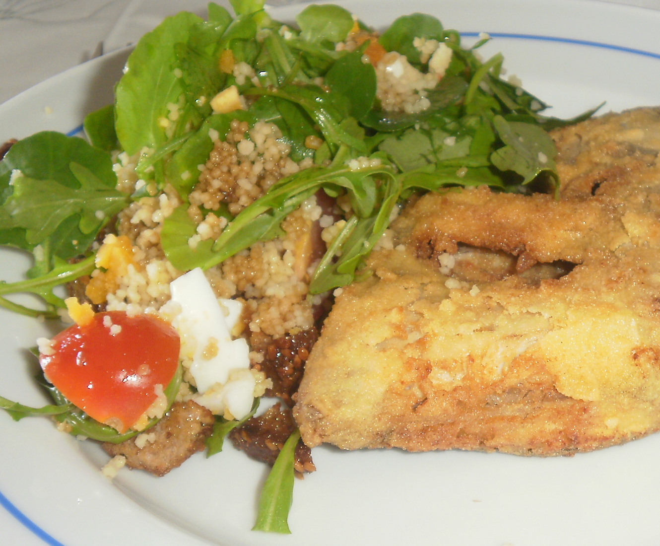 Teoria da cor : Solha frita com salada de Couscous, agrião e rúcula