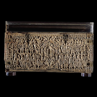 Medieval Codes : Latin and Lock-in