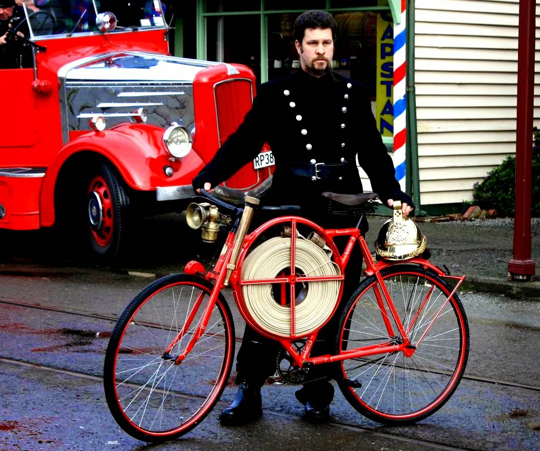 The Flying Tortoise: The 1905 Firefighters Bicycle Brigade...