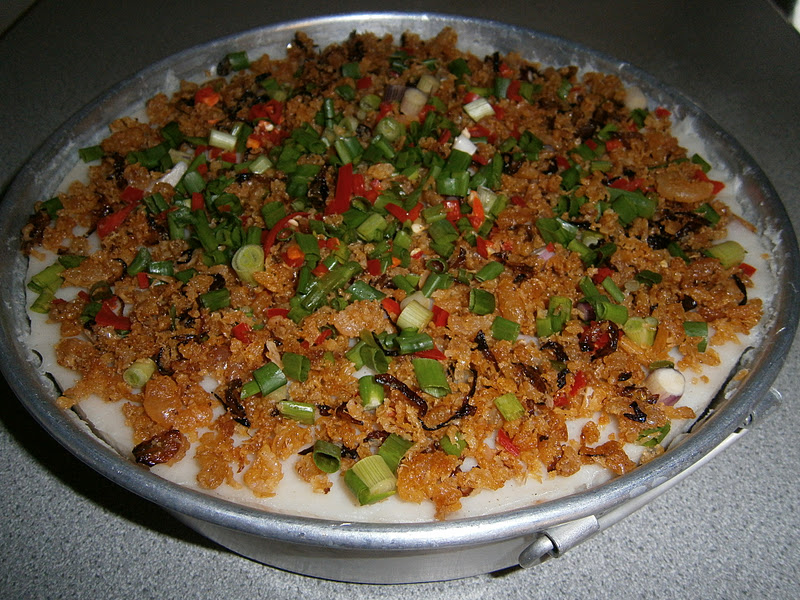 Cooking Pleasure: Steamed Yam Cake [Orh Kuih]