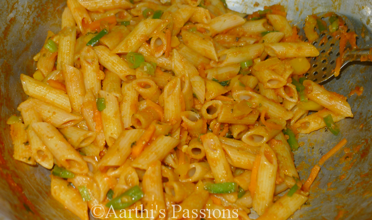 Aarthi's Passions: Pasta in tomato puree