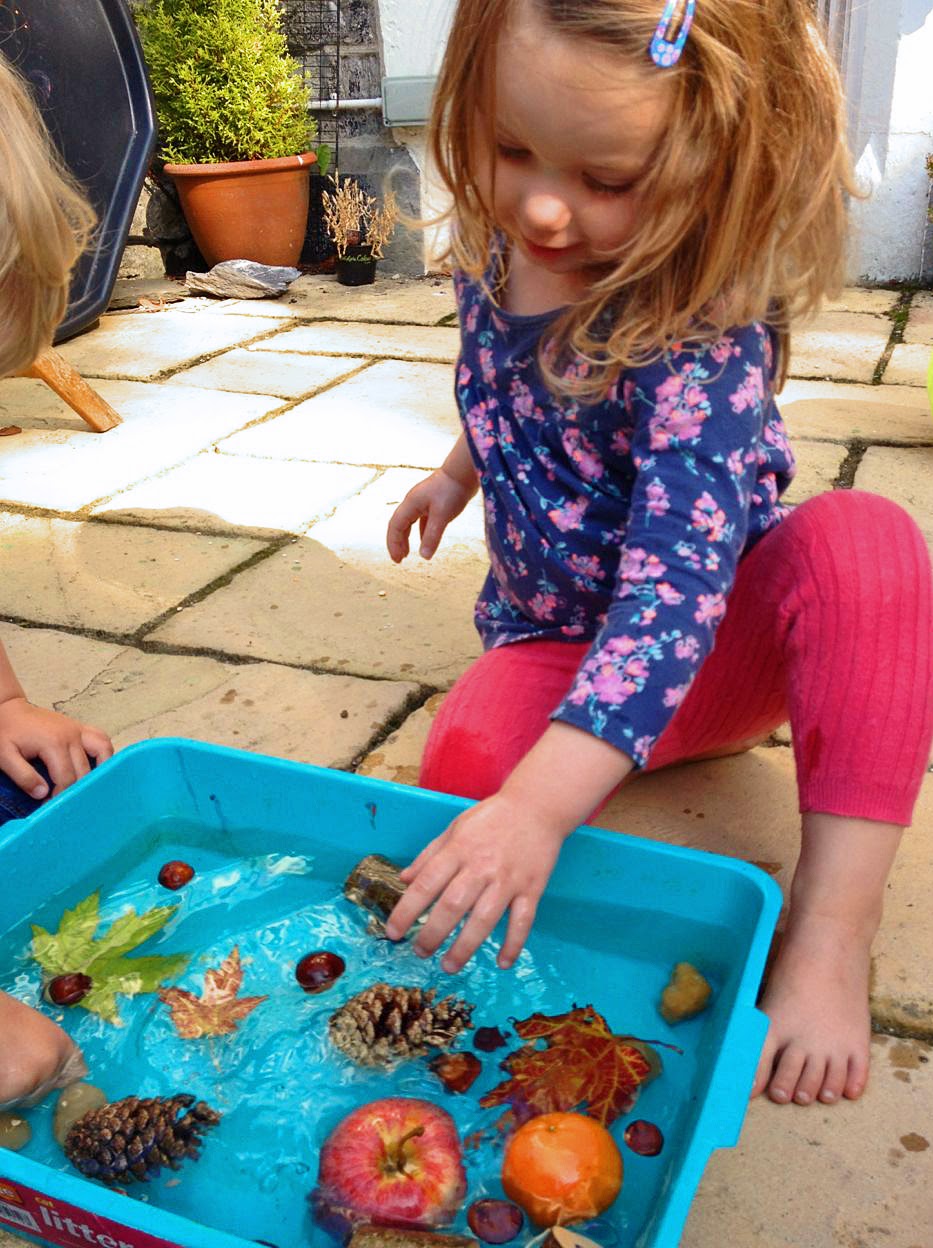Berkeley Childminding: Autumn Sink or Float