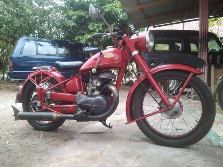 Jual Motor TUA TWN 250cc 1952 (STNK only) - LAPAK MOBIL DAN MOTOR BEKAS