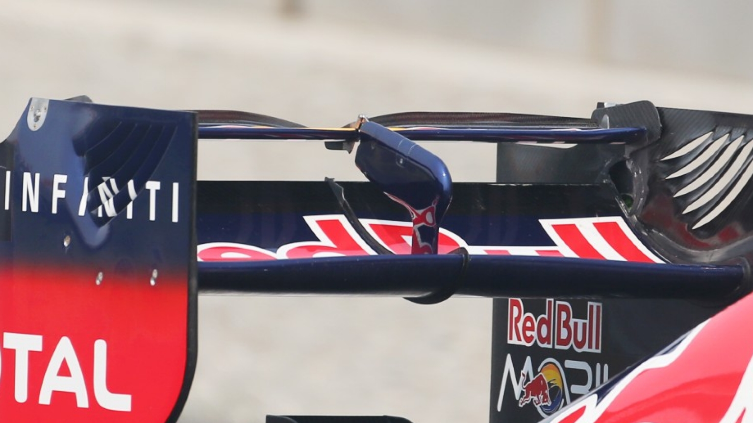 Kegunaan DRS (Drag Reduction System) Pada Formula 1 - Motorxpert