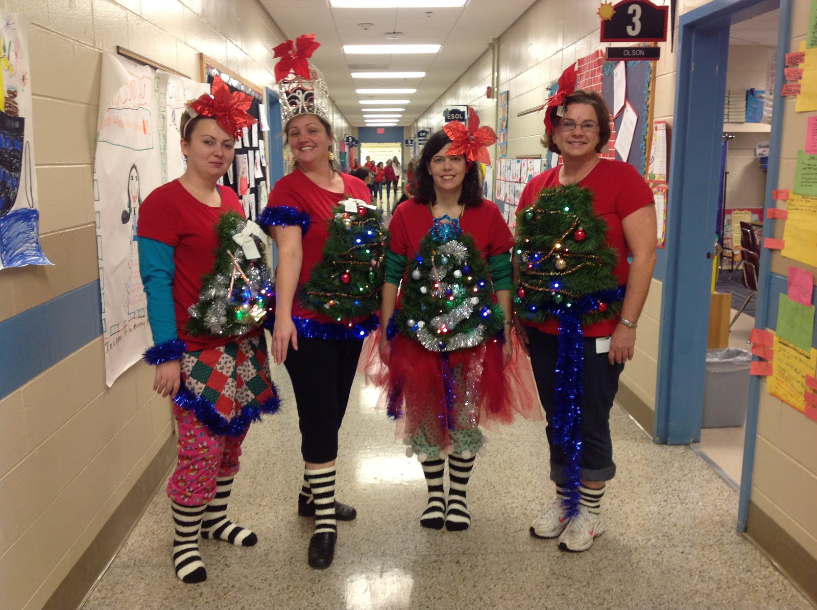 TeachesThirdinGeorgia: A Very Tacky Christmas...Teacher style!