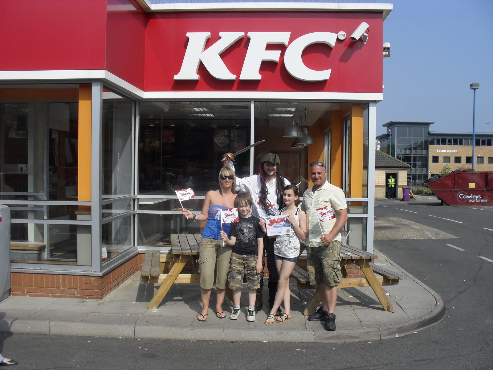 Vote 76 - Mark & Leanne's Wedding Blog: KFC Leisure Park, Stevenage