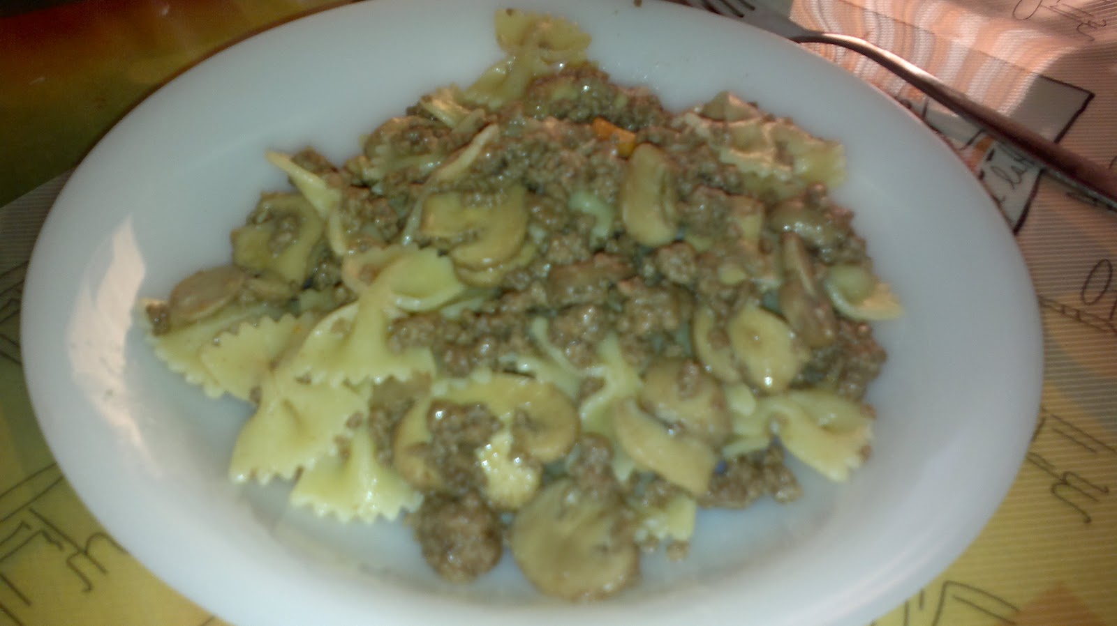 Il club delle cuochine: Farfalle alla genovese con funghi