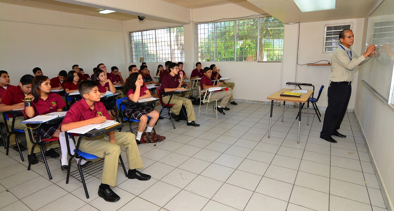 Prensa CECYTEBC: AVANZAN PLANTELES DEL CECyTE BC EN SNB