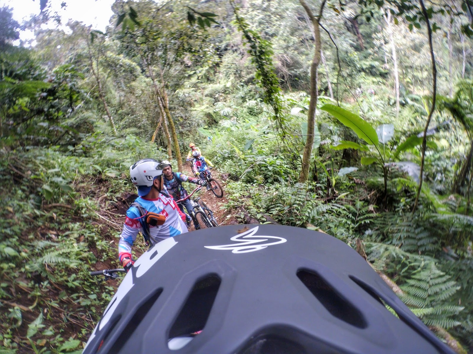INDONESIA MOUNTAIN BIKE: Photo gowes di jalur C2AM 5 - Curug Mandala ...