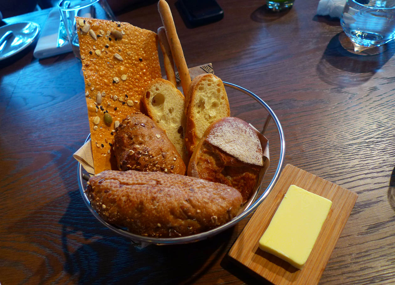 MrsMommyHolic: Bread Street Kitchen by Gordon Ramsay in MBS Singapore