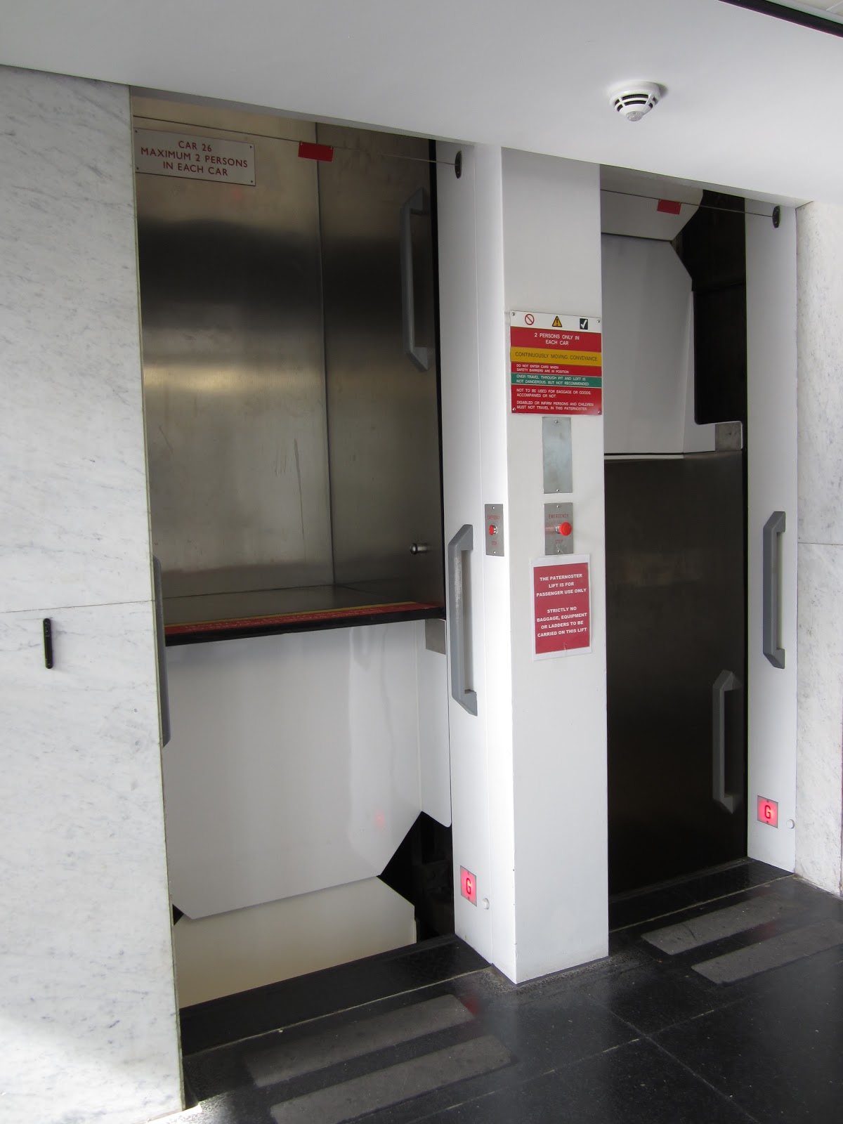 Snap de Jour: PATERNOSTER LIFT