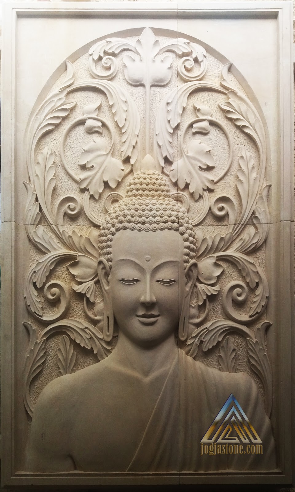 RELIEF BUDHA DARI BATU ALAM