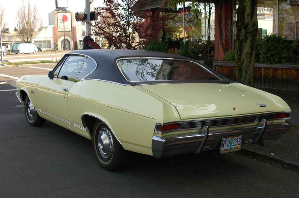 OLD PARKED CARS.: 1968 Chevrolet Chevelle Concours Hardtop.