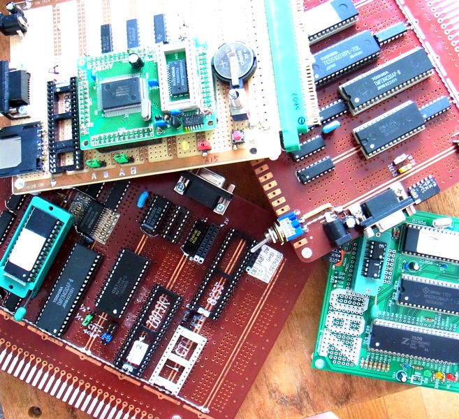 悠々趣味の日々: Z80 SBC（シングルボード・コンピュータ）の製作 （1） はじめに