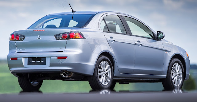 Mitsubishi Lancer estreia linha 2018 com duas versões