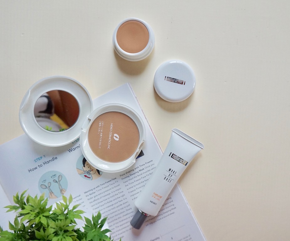 Complete Coverage with Naturactor Foundation, Makeup Base, and Powder ...