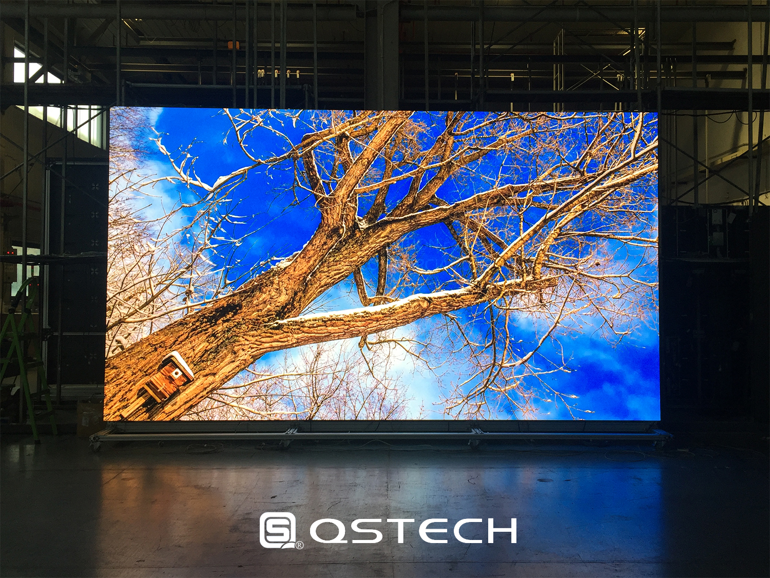 QSTECH LED DISPLAY