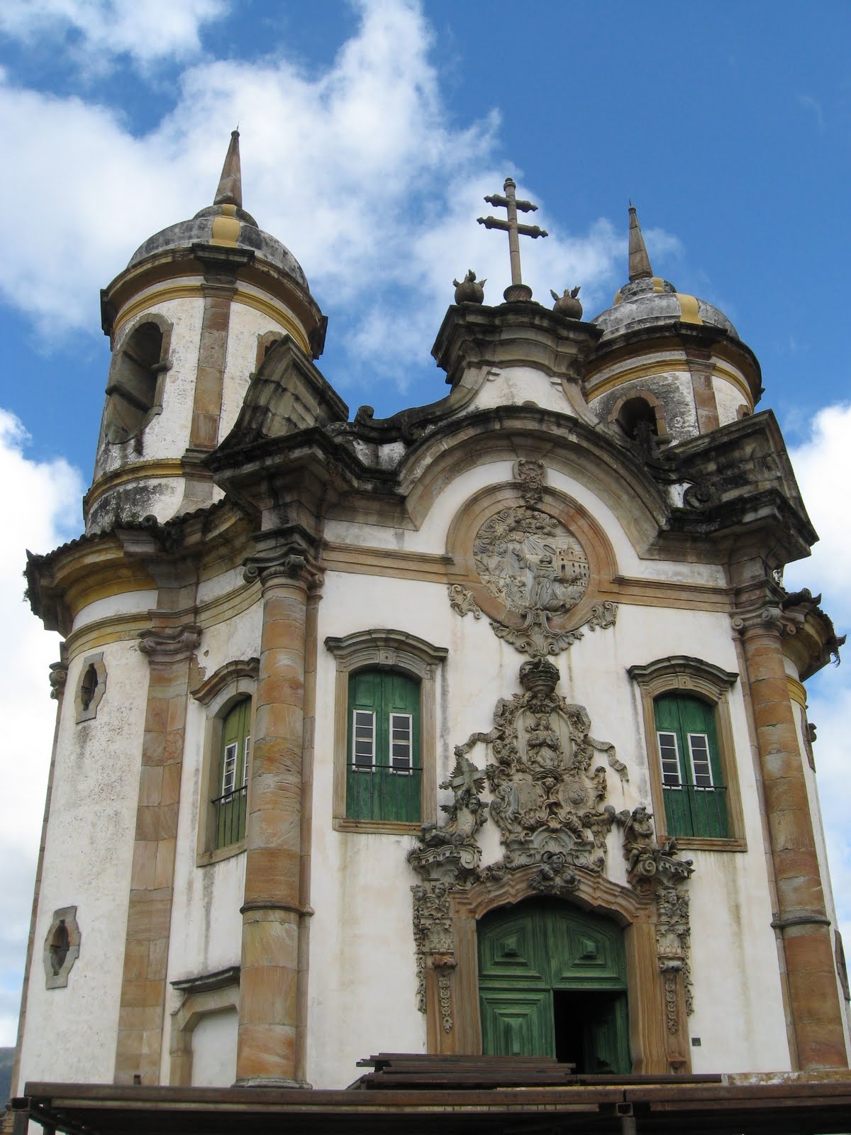 Brazil-Cross: Churches ´R´ Us