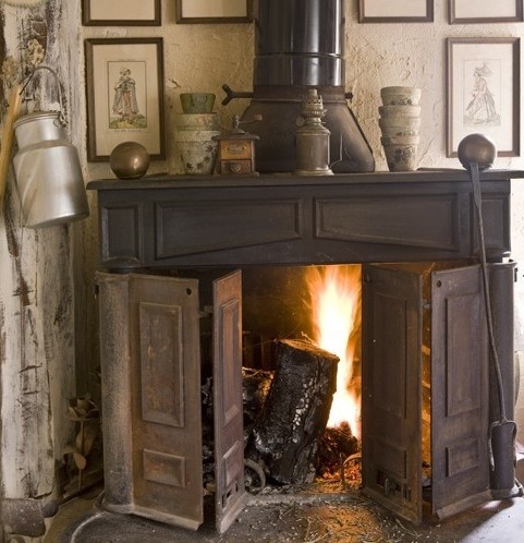 HOME & GARDEN: 20 ambiances au coin du feu