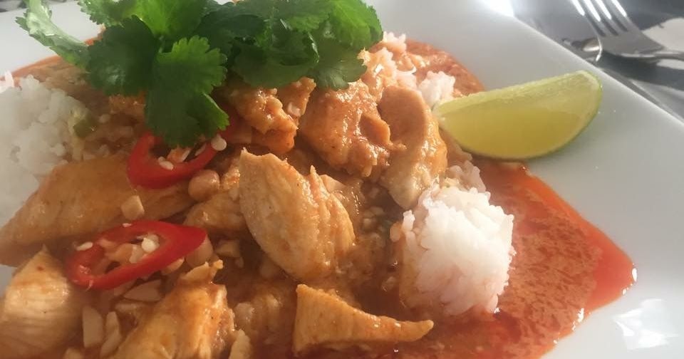 Puolialaston kokki: PANANG KAI (thaimaalainen kanacurry)