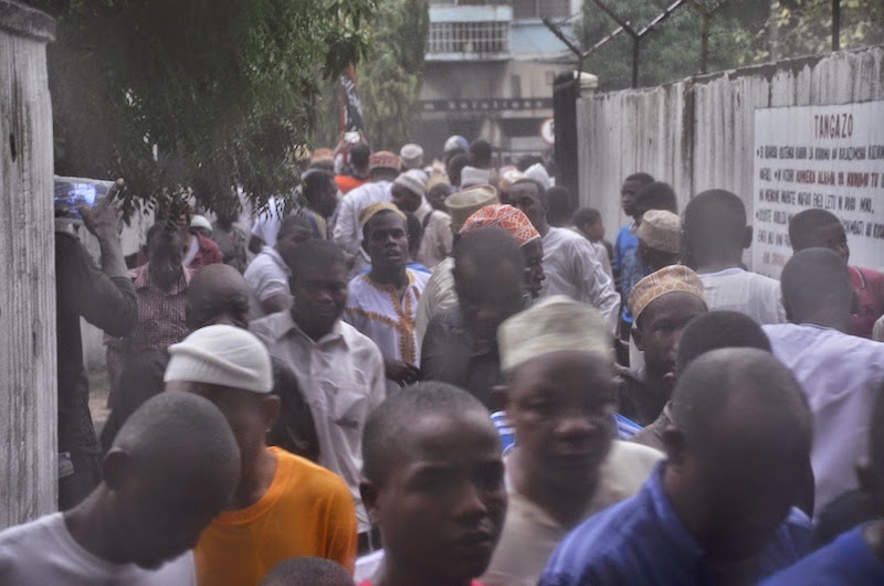 MATUKIO @ MICHUZI BLOG: Sheikh Ali Mzee Comorian azikwa leo kwenye ...