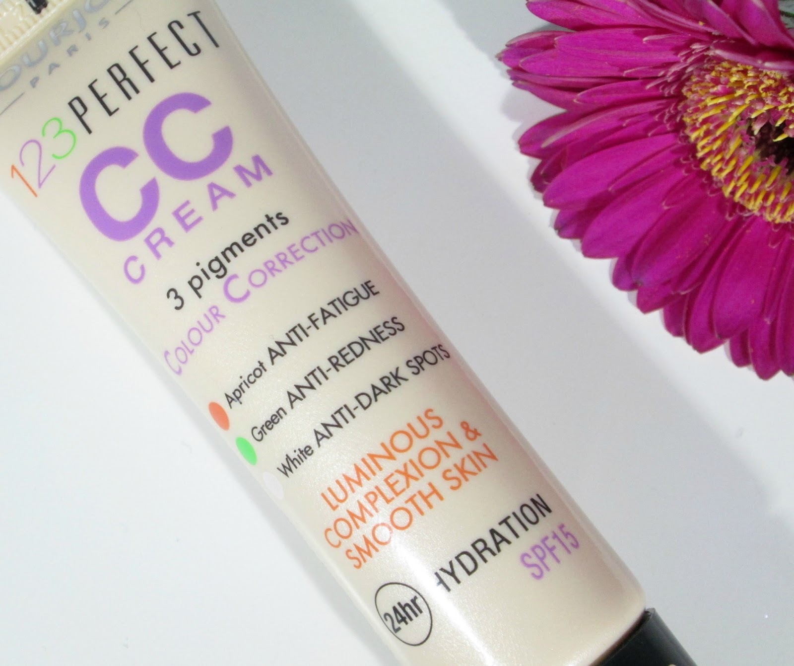 Bourjois 123 Perfect CC Cream in Ivory | Review ♥