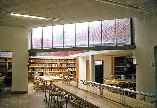 Facultad de Historia de Cambridge | James Stirling | Biblioteca ...