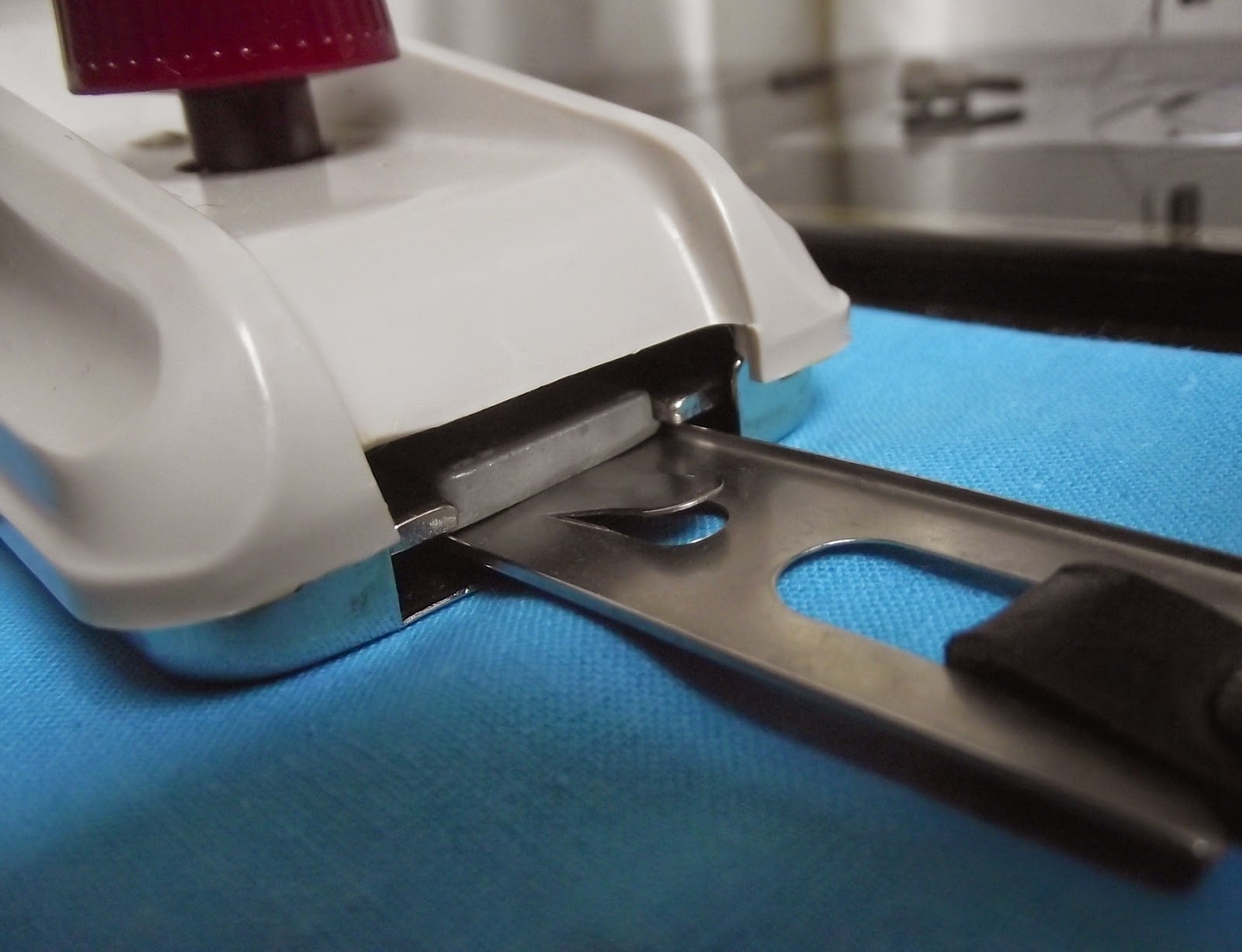 Lizzie Lenard Vintage Sewing: How to Use the Mystery Buttonholer