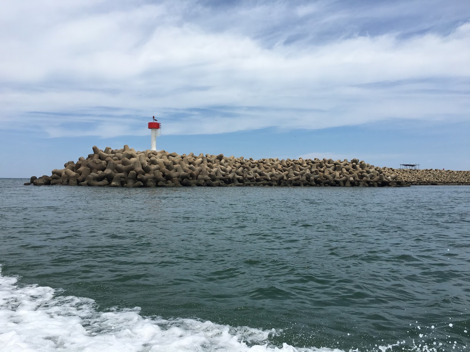 Life is about eat,play,travel and love!: Gem Island