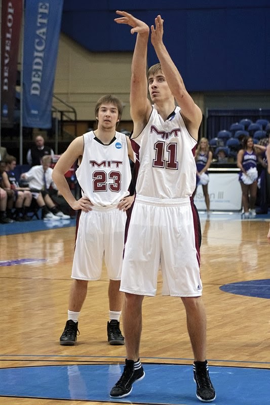 MIT Basketball's Summer Recap 2013: Bender, Strobos, Levene