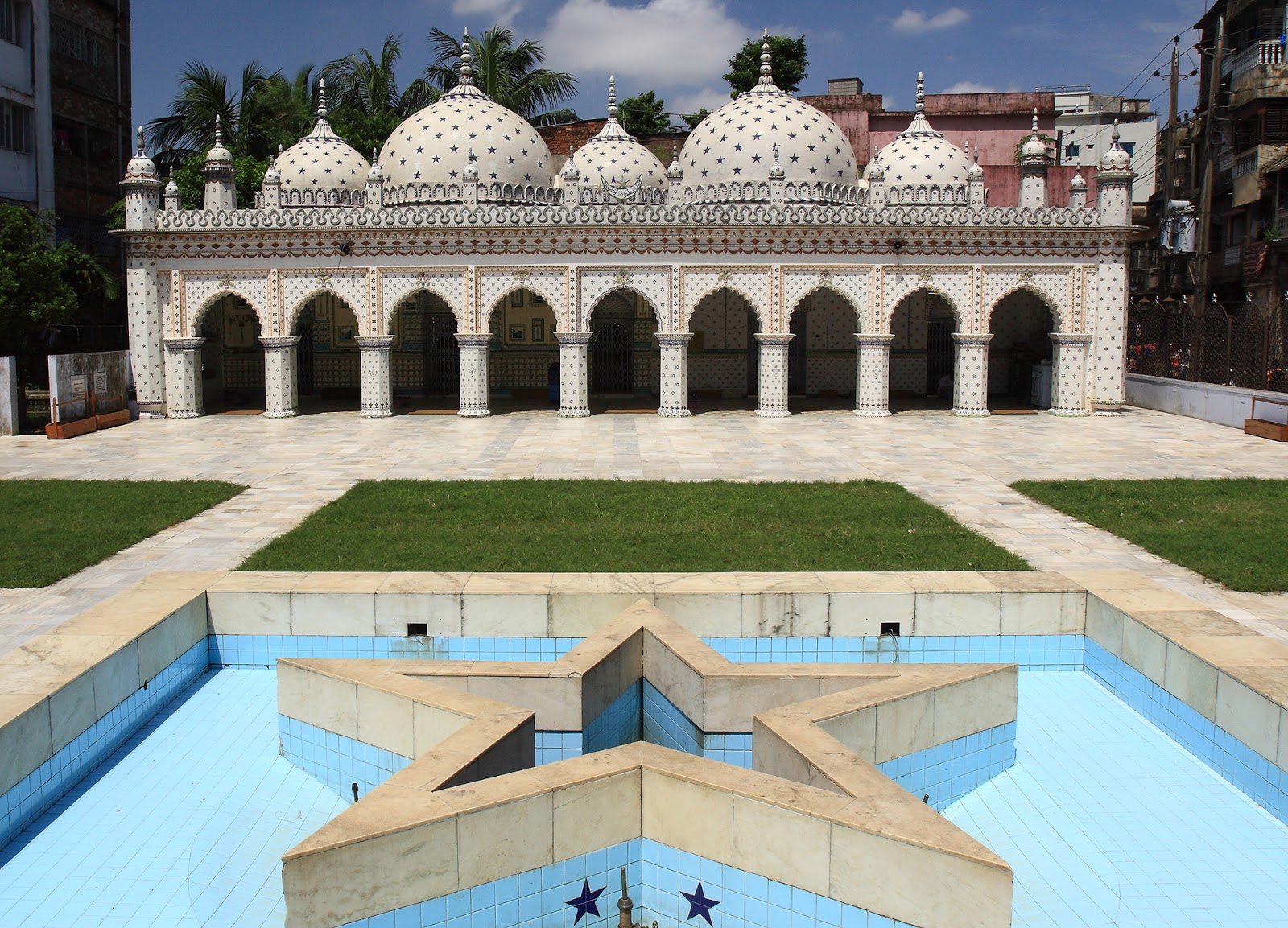 Arefin Rumon's Blog...: Tara Masjid - The Mosque of Blue Stars