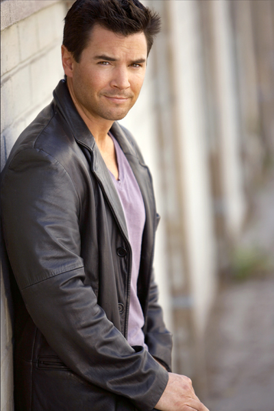 Eyecons: FRIDAY'S FAB 40+ JONATHAN AUBE