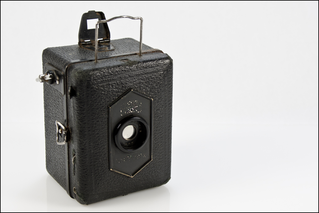 My Cameras Collection Page: Zeiss Ikon Baby Box Tengor