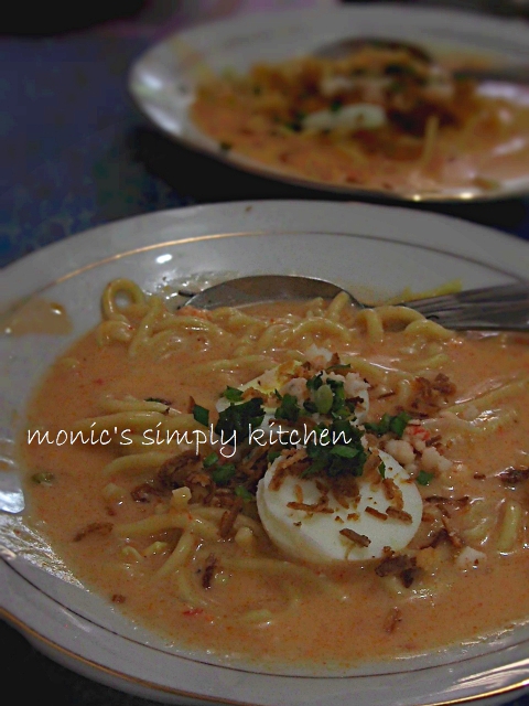Kulineran di Palembang : Mie Celor 26 Ilir - Monic's Simply Kitchen