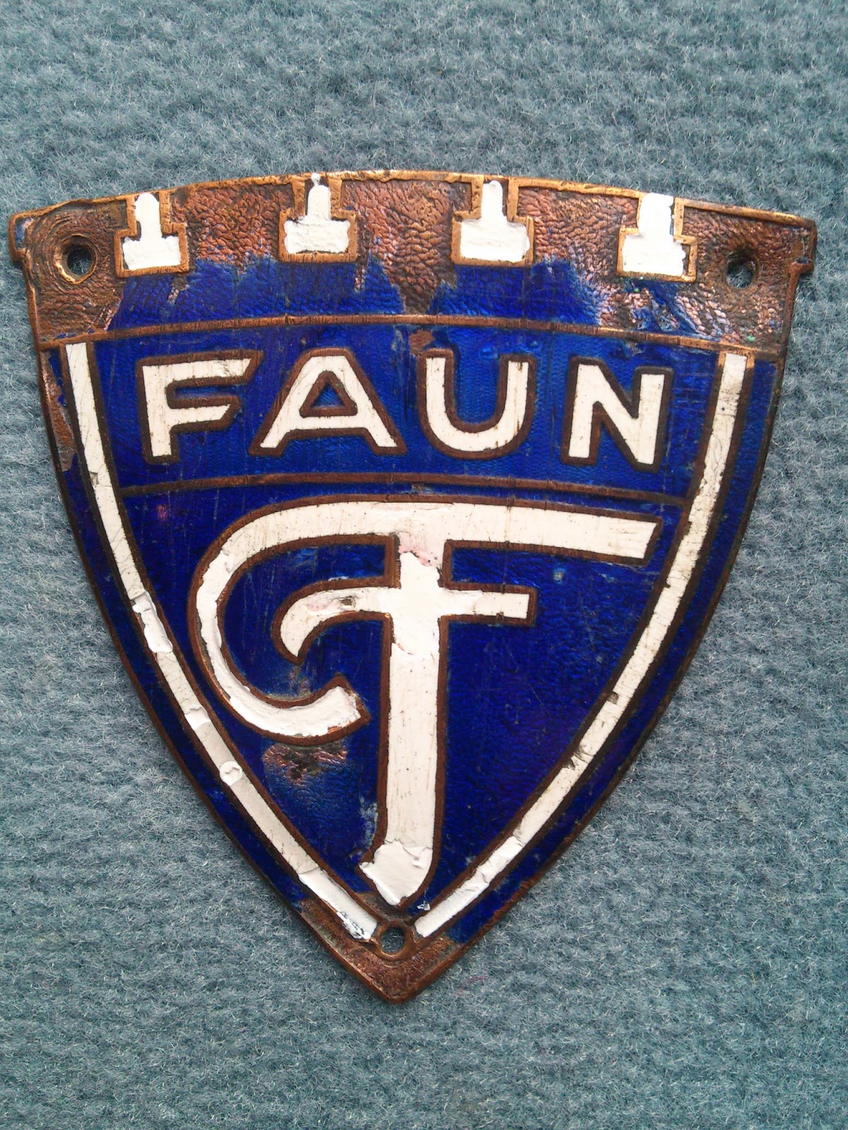 RadiatorEmblems: FAUN / GER