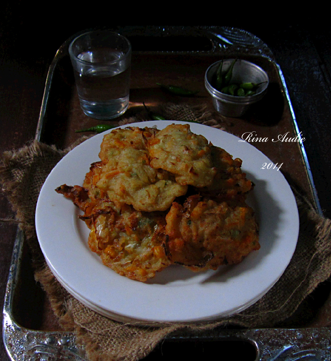 Bakwan Sayur Bumbu Rebon - DapurManis