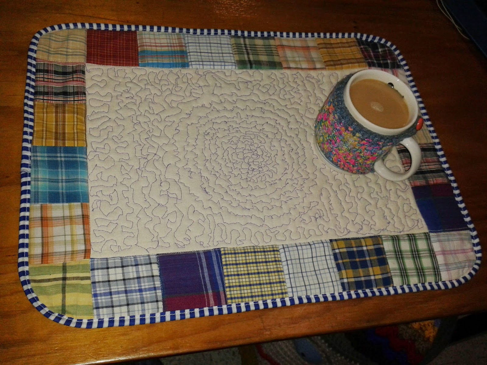 Arañito tejedor: Mantelito individual en patchwork