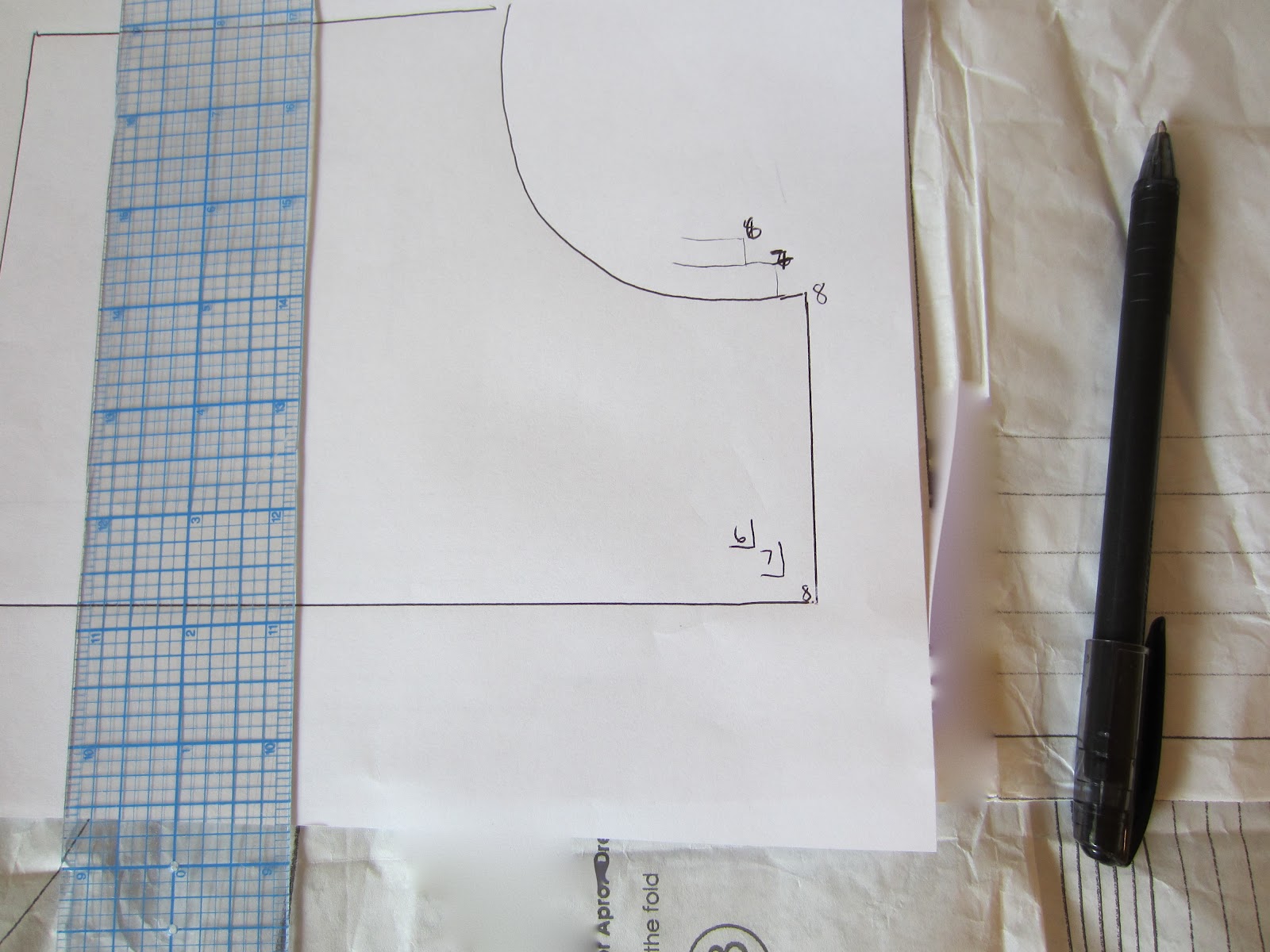 handmade dress haven: Making a pattern larger