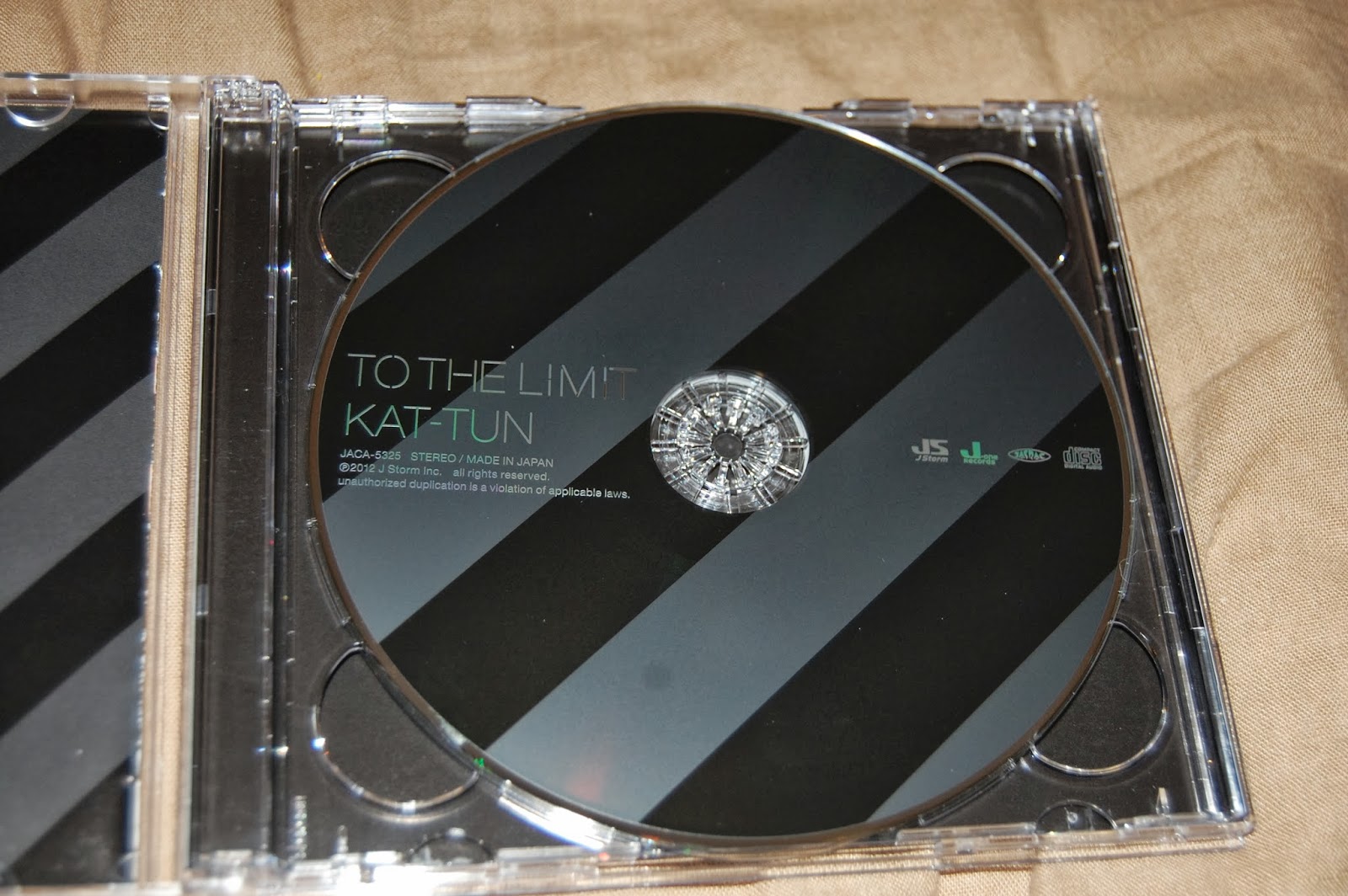 Dreamstroue: Album Review: KAT-TUN & Vision Wei Chen