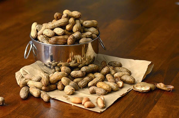 [Vietnamese Recipes] Boiled Peanuts (Mixed with Salt) - All Asian ...