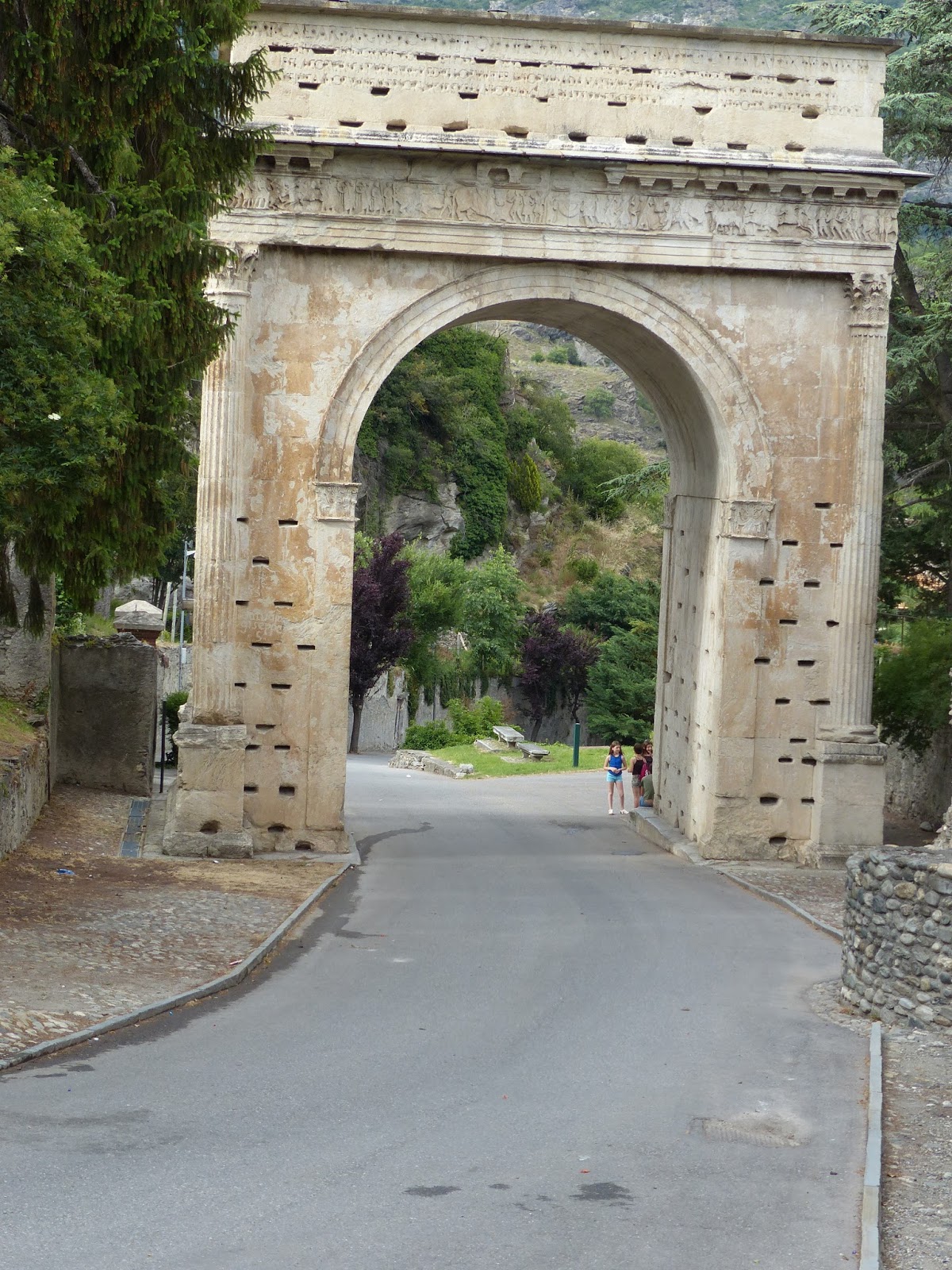 Escapade à Suse en Italie - DAME SKARLETTE