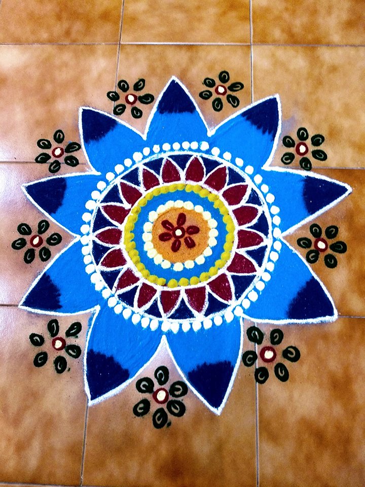 TELUGU WEB WORLD: FLOWERS AND BIRDS PEACOCKS SEA HORSE RANGOLI ART ...