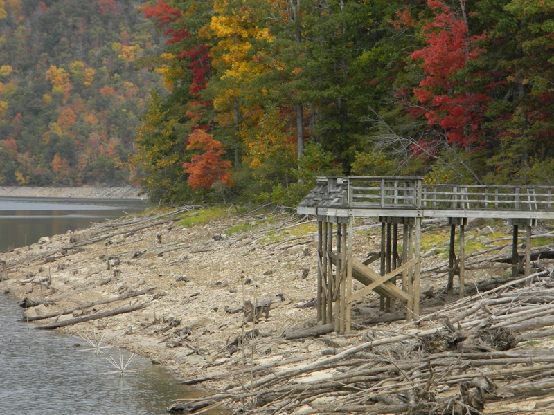 SWAC Girl: The fall colors of Lake Moomaw