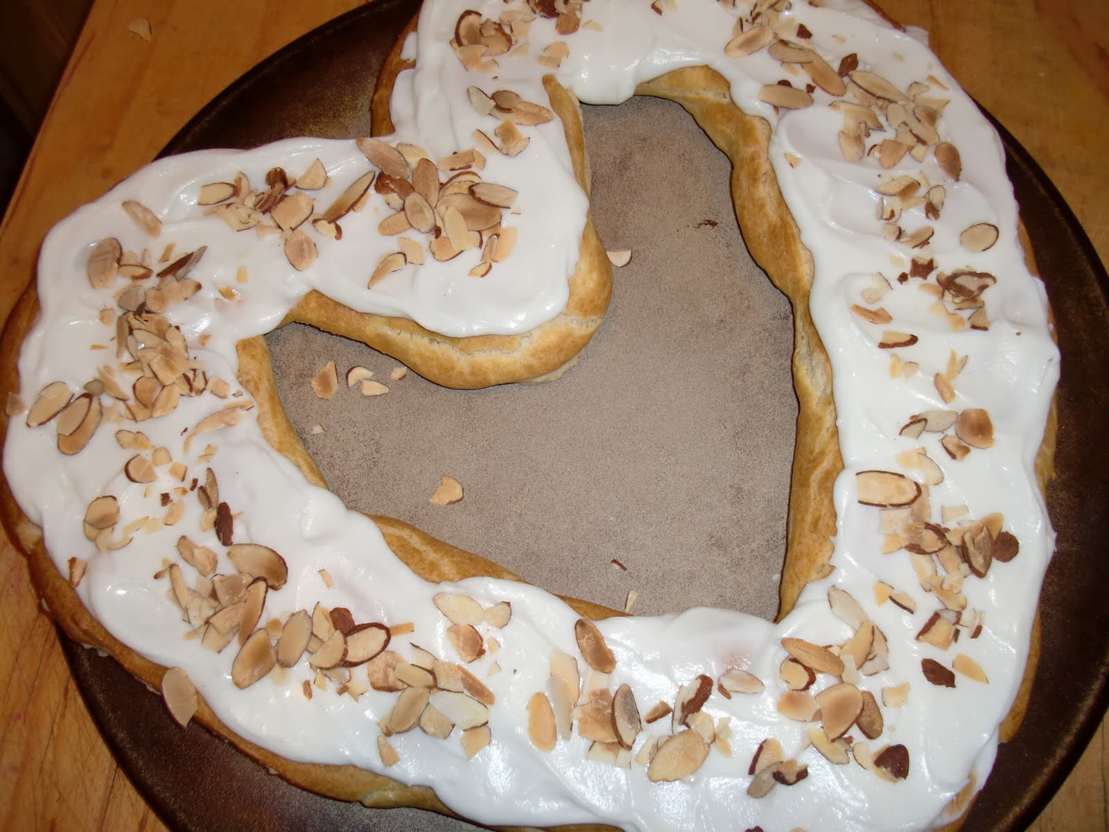 Amy's Goodies: Swedish "Sweetheart" Kringler