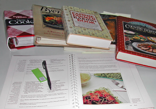 The Iowa Housewife: Our Cookbook List